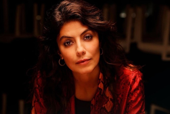 Doppio gioco, tutto sulla fiction di Canale 5: trama, cast e quante ...