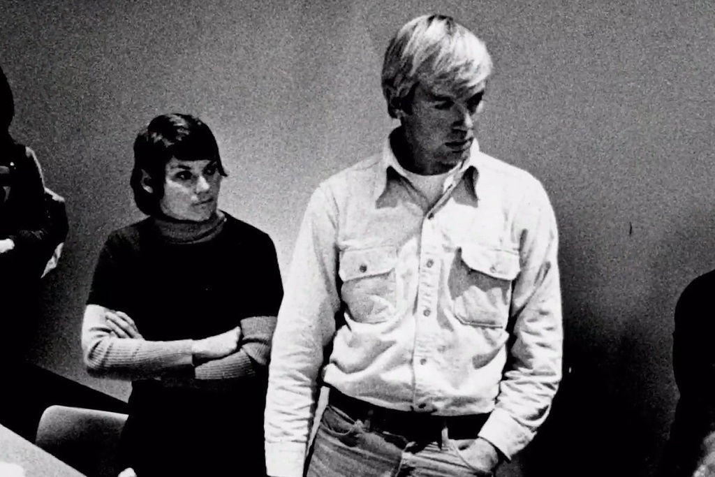 Come diventare leader di una setta: tutto sull'imperdibile serie ...